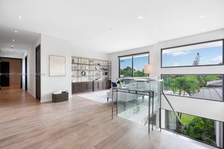 9881 SW 68th St, Miami, FL 33173 - See Est. Value, Schools & More