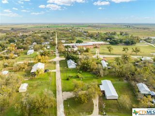 502 E 3rd St, Lott, TX 76656 - See Est. Value, Schools & More