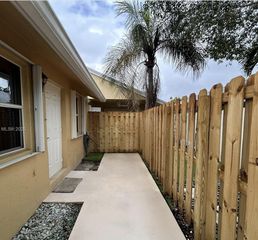 1644 Jackson St #1, Hollywood, FL 33020 - See Est. Value, Schools & More