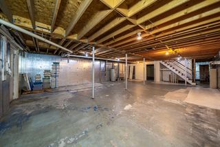 809 W Lockhart St, Sayre, PA 18840 - See Est. Value, Schools & More