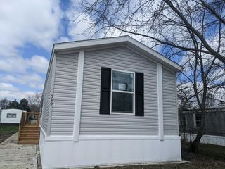 539 Del Vista Dr, Bloomington, IL 61704 - See Est. Value, Schools & More