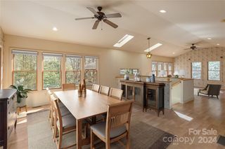 511 Hidden Lake Rd, Hendersonville, NC 28739 - See Est. Value, Schools ...