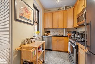 151 W 74th St #4C, Manhattan, NY 10023 - See Est. Value, Schools & More
