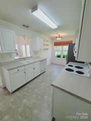 11128 Heritage Green Dr, Cornelius, NC 28031 - See Est. Value, Schools ...