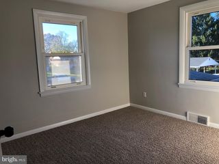 950 30th St, Camp Hill, PA 17011 - See Est. Value, Schools & More