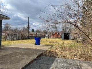 640 Kingston Rd, Lexington, KY 40505 - See Est. Value, Schools & More