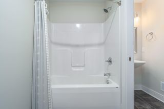 122 Round Hill Rd, Kalamazoo, MI 49009 - See Est. Value, Schools & More