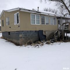 15302 River Rd, East Moline, IL 61244 | Trulia