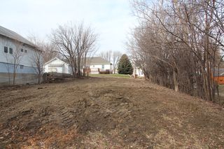 525 S Van Buren St, Winner, SD 57580 - See Est. Value, Schools & More