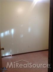 19204 Kingsville St, Harper Woods, MI 48225 - See Est. Value, Schools ...