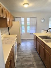 2258 Clifford St #B, Fort Myers, FL 33901 | Trulia