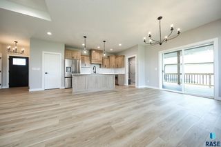 725 Granite Cir, Tea, SD 57064 - See Est. Value, Schools & More