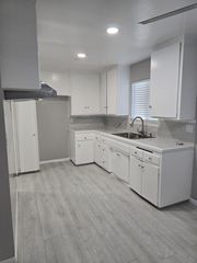 2726 Orchard Pl #B, South Gate, CA 90280 - See Est. Value, Schools & More