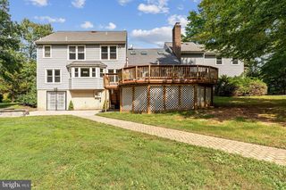 7520 Ox Rd, Fairfax Station, VA 22039 | Trulia