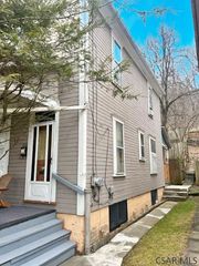 983-985 Jacoby St, Johnstown, PA 15902 - See Est. Value, Schools & More