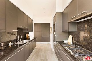 900 W Olympic Blvd #33K, Los Angeles, CA 90015 - See Est. Value ...