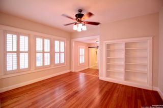 923 N PINE ST, Saint San Antonio, TX 78202 - See Est. Value, Schools & More