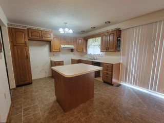 6090 Fairmont Rd, Rivesville, WV 26588 - See Est. Value, Schools & More