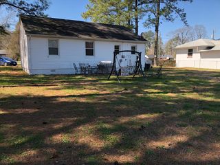 14321 Benns Church Blvd, Smithfield, VA 23430 - See Est. Value, Schools ...