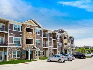 8925 Cascade Ave #5000-5202, West Des Moines, IA 50266 - See Est. Value ...