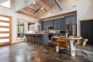 149 Bear Pine Trl, Broken Bow, OK 74728 | MLS# 1208860 - Trulia | Trulia