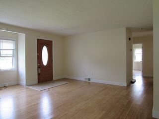 91 Memorial Dr, Avon, MA 02322 - See Est. Value, Schools & More