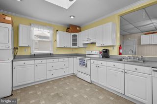 705 Cedar Ave, Croydon, PA 19021 - See Est. Value, Schools & More