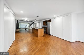 241 Queen St, Philadelphia, PA 19147 - See Est. Value, Schools & More