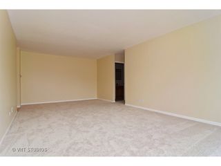 468 Raintree Ct #2C, Glen Ellyn, IL 60137 - See Est. Value, Schools & More