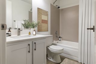 4250 W Lake Sammamish Pkwy NE #3033, Redmond, WA 98052 - See Est. Value ...