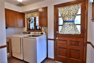 2454 North Rd NE, Warren, OH 44483 - See Est. Value, Schools & More