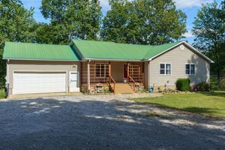374 Carlson Rd, Coalmont, TN 37313 - See Est. Value, Schools & More