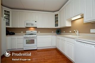 400 McDaniels Cir #PS400-7, Clarendon Hills, IL 60514 - See Est. Value ...