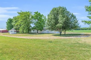 978 County Road 1400 Rd N, Lerna, IL 62440 - See Est. Value, Schools & More