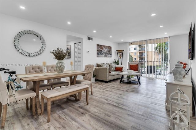 33172 Homes For Sale & 33172 Real Estate - 122 Homes | Trulia