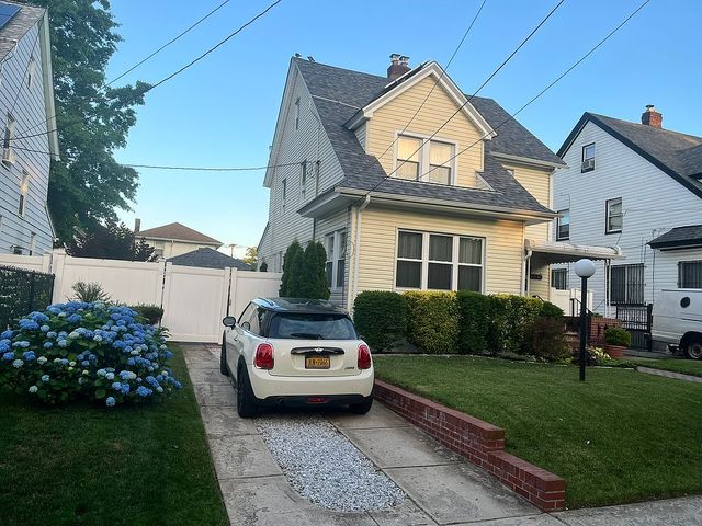 11044 197th St, Saint Albans, NY 11412 - See Est. Value, Schools & More