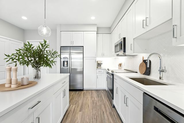 115 Coulter Ave #430, Ardmore, PA 19003 - See Est. Value, Schools & More