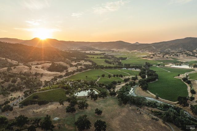 Saint Helena, CA Homes For Sale & Real Estate - 102 Homes | Trulia