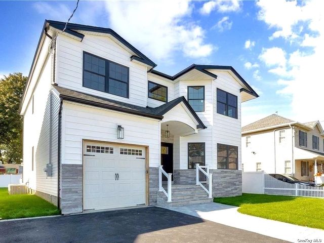 Merrick, NY Homes For Sale & Real Estate