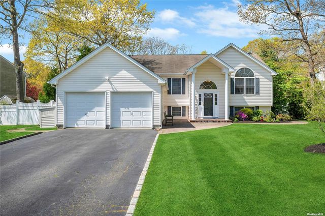 Mastic, NY Homes For Sale & Mastic, NY Real Estate | Trulia