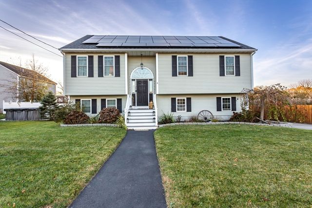 Fall River, MA Single Family Homes For Sale - 53 Listings | Trulia