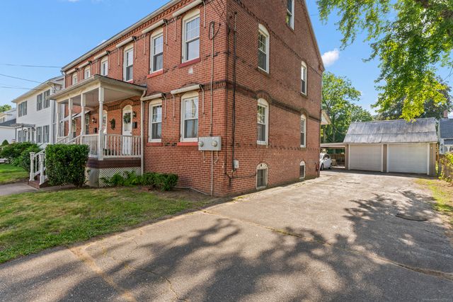 Windsor Locks, CT Homes For Sale & Real Estate - 32 Homes | Trulia