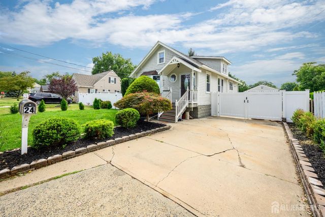 Edison, NJ Homes For Sale & Real Estate - 155 Homes | Trulia