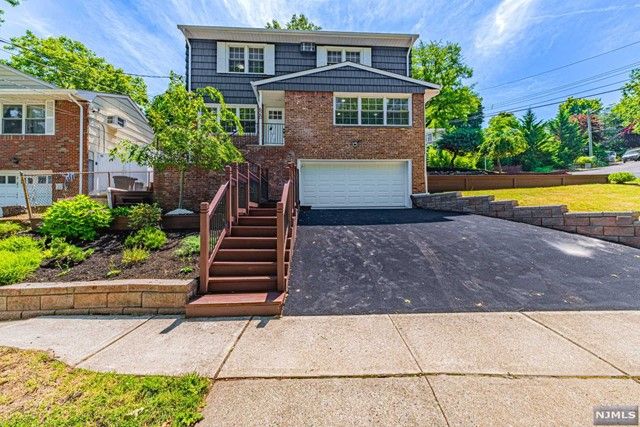 Ridgefield, NJ Homes For Sale & Real Estate