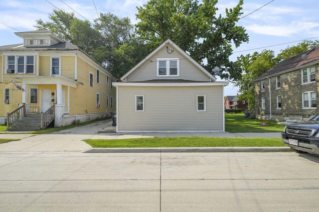 Douglas Avenue, Racine, WI Homes For Sale & Douglas Avenue, Racine, WI ...