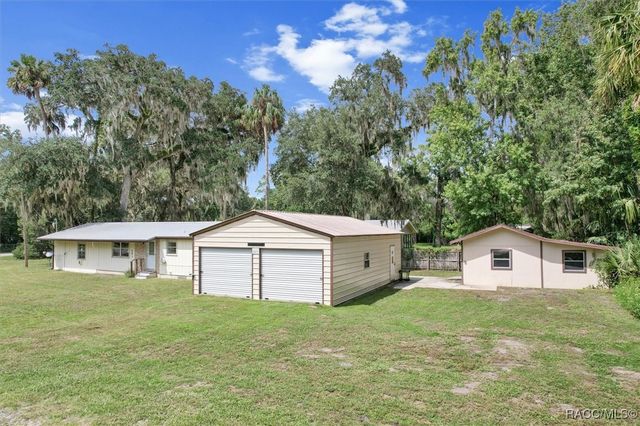 Inglis, FL Homes For Sale & Real Estate