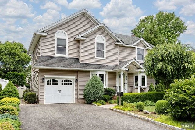 River Edge, NJ Homes For Sale & River Edge, NJ Real Estate | Trulia