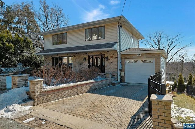 Alpine, NJ Homes For Sale & Real Estate