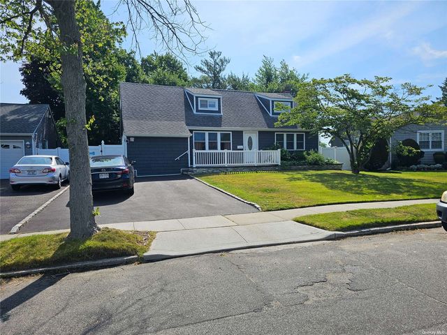 Wantagh, NY Homes For Sale & Wantagh, NY Real Estate | Trulia