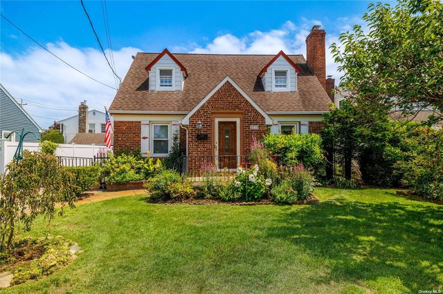 Oceanside, NY Homes For Sale & Oceanside, NY Real Estate | Trulia